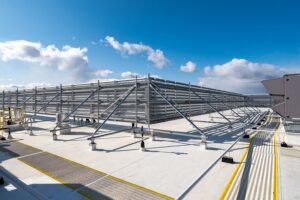 VisionGuard L10 Louvers Provide a Modern Rooftop Finish | RoofScreen