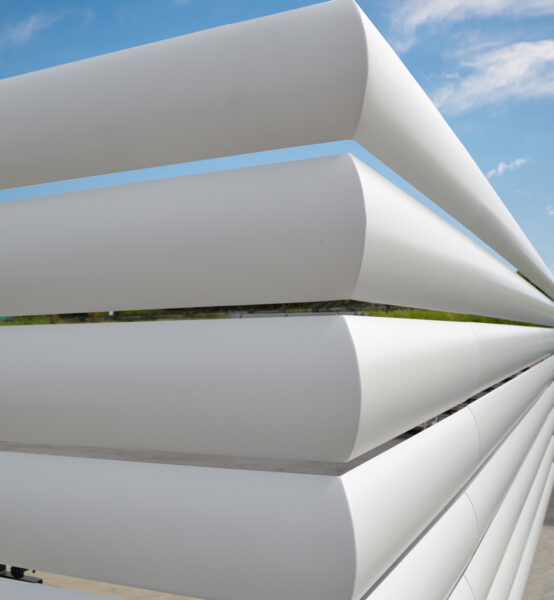 Woodgrain Finish Now Available on VisionGuard Slatted L20 Louvers | RoofScreen