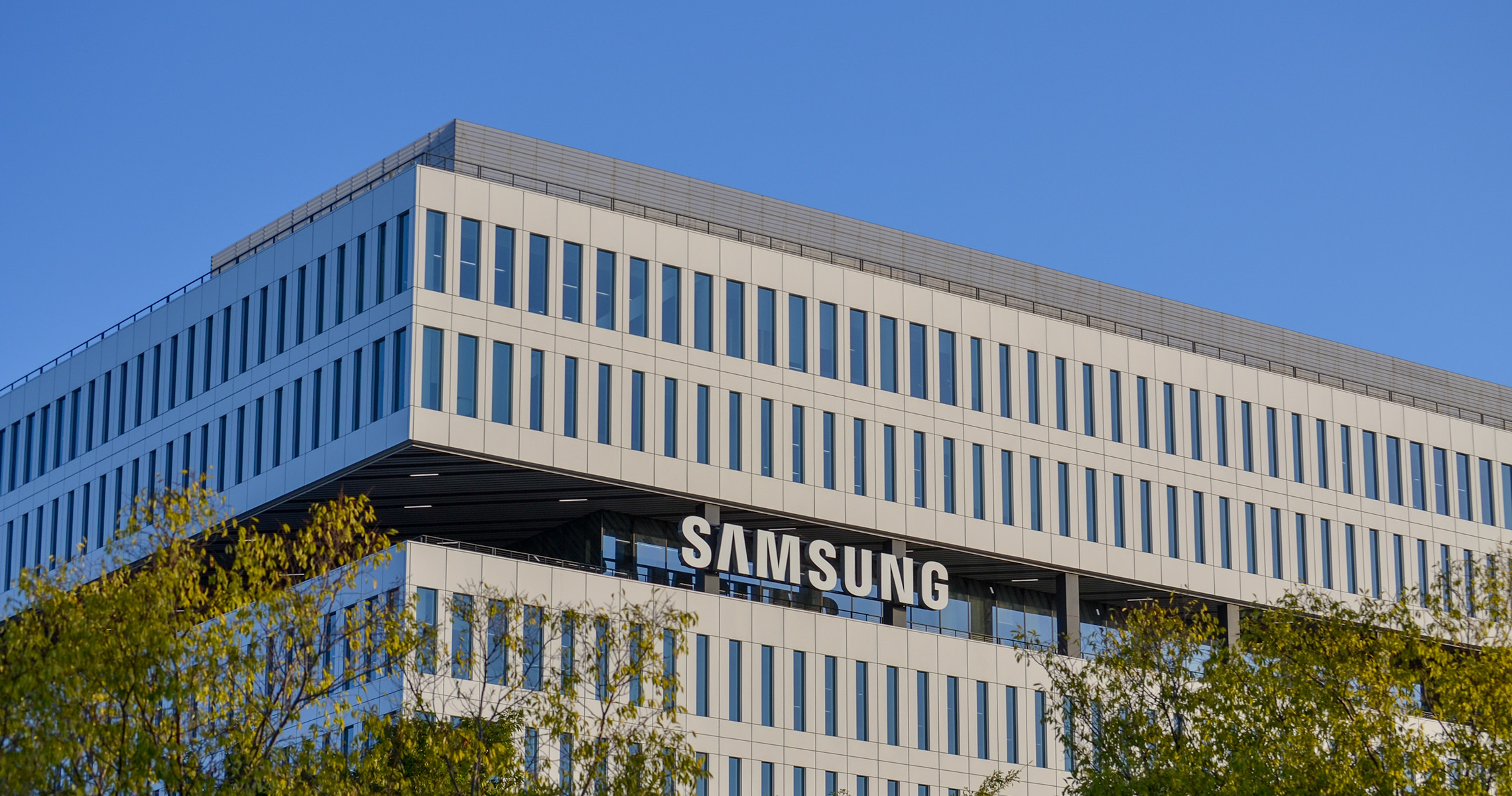 Samsung Device Solutions America HQ San Jose, CA | RoofScreen