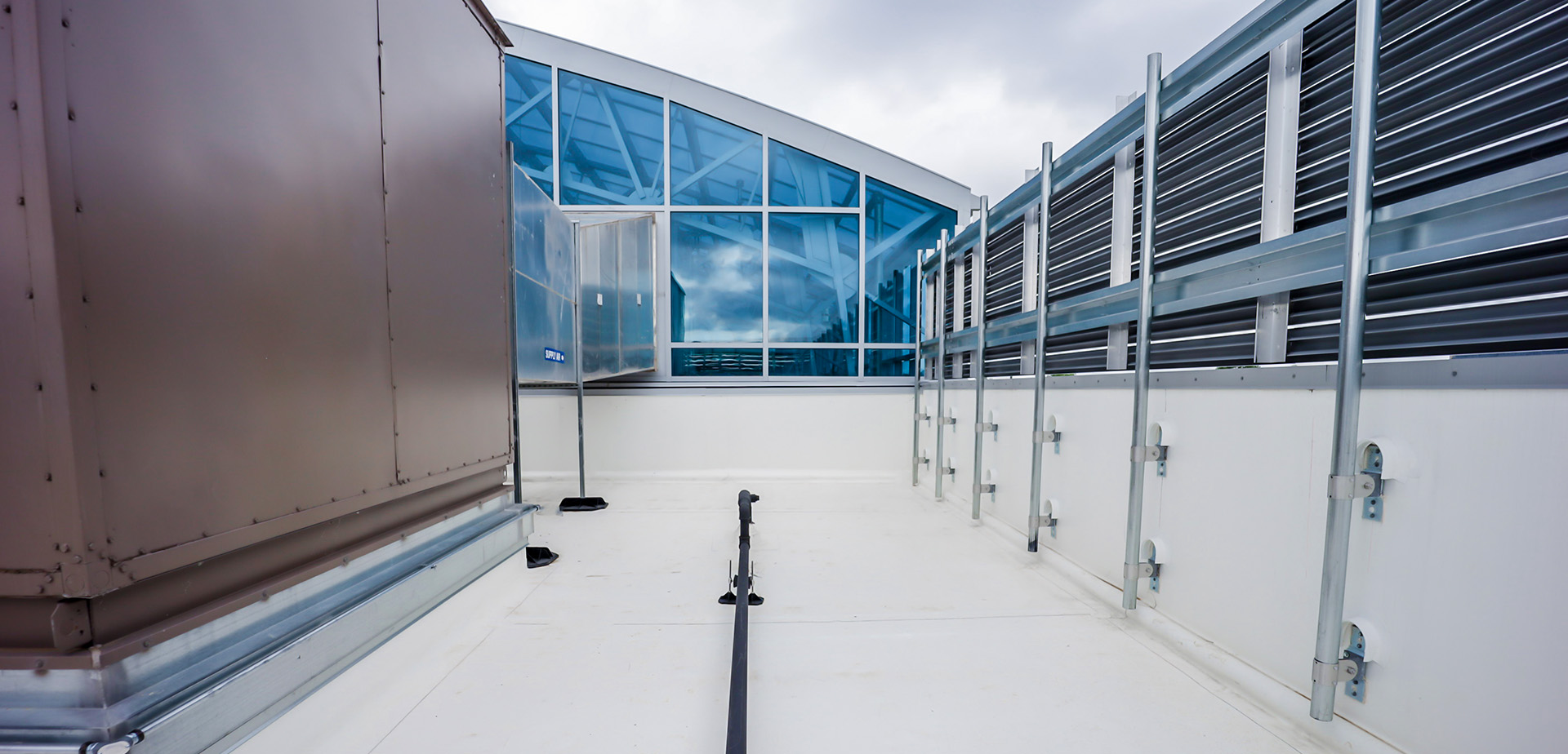 Louvers at The Lakefront | RoofScreen